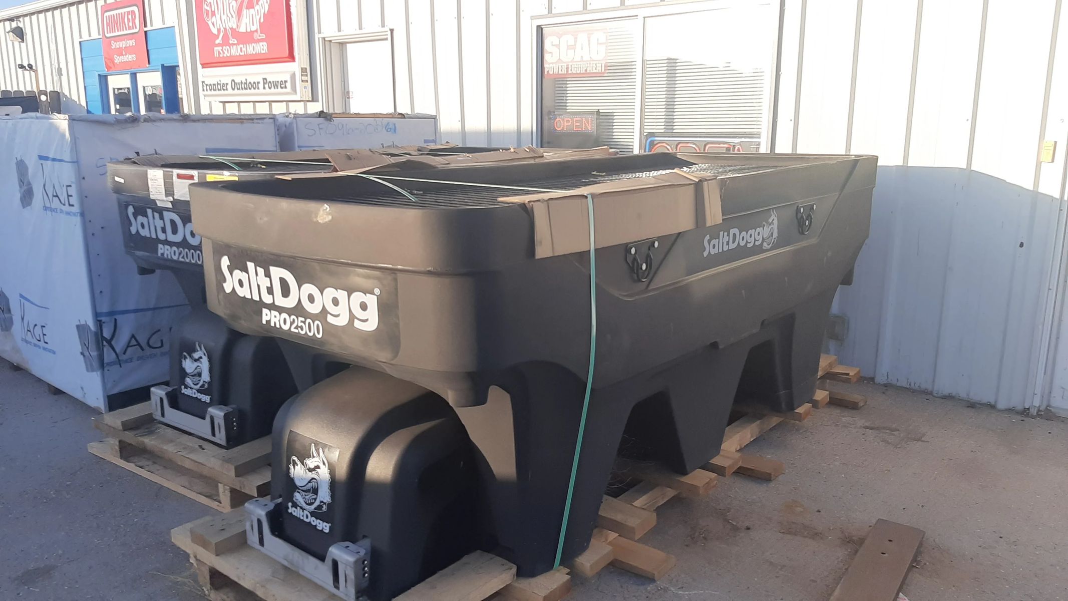 Salt Dogg | Frontier Outdoor Power | Cheyenne Wyoming